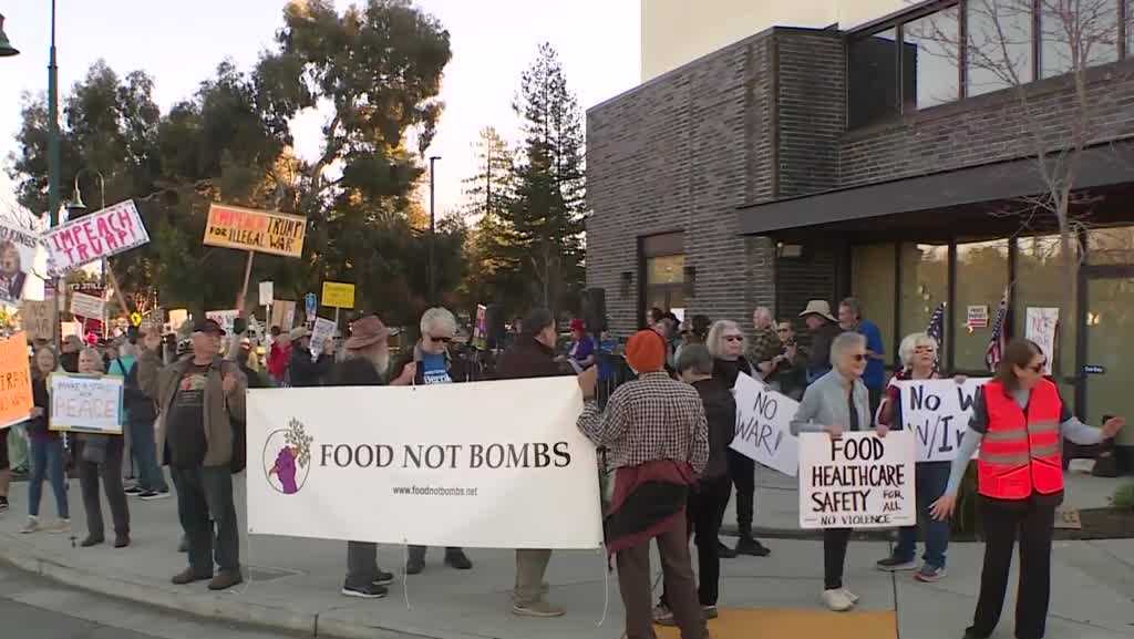 Protest against war with Iran takes place in Santa Cruz
