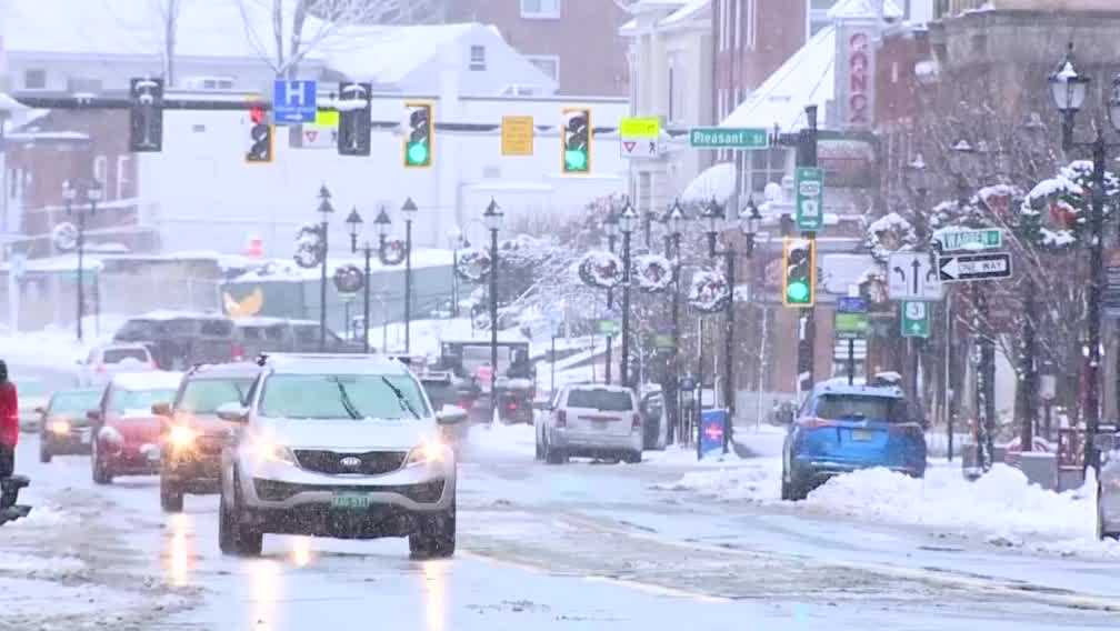NH officials urge safety while clearing snow, driving in winter storm