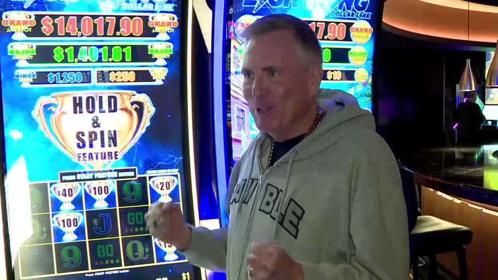 Social media gambling star Vegas Matt sells out Milwaukee meet-and ...