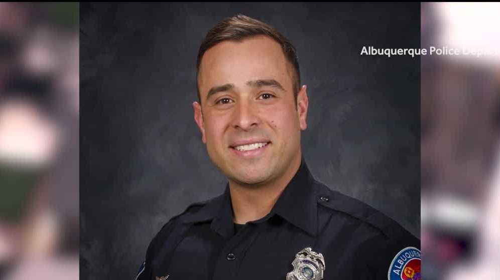 Albuquerque police sergeant pleads guilty to federal charge