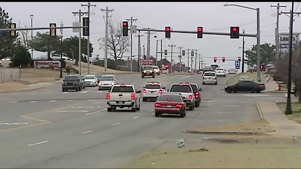 Mix-up during traffic light installation cause of Edmond traffic issues