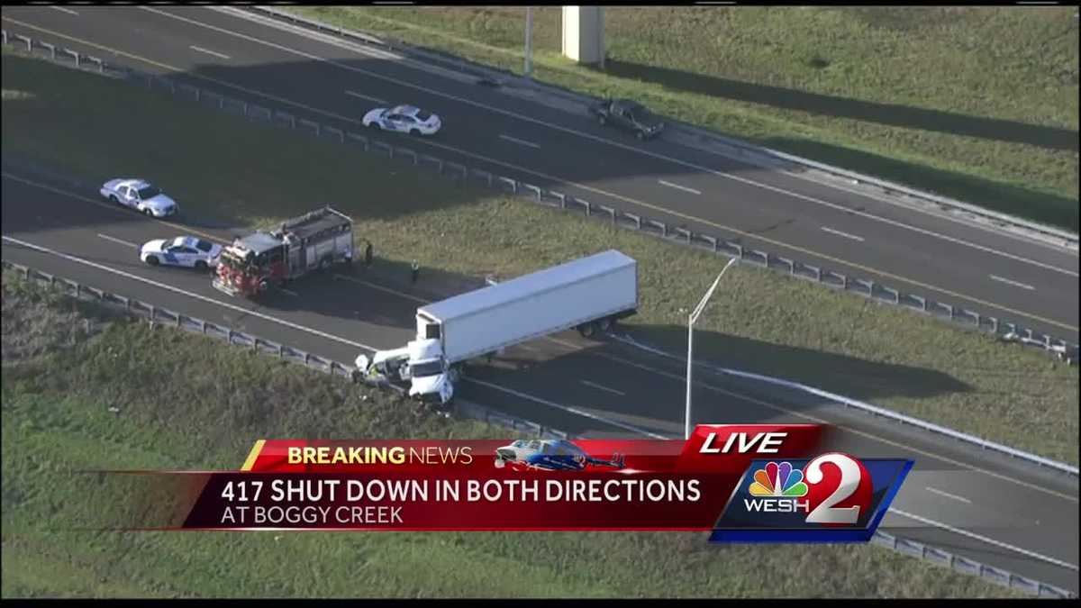 State Road 417 shut down in both directions due to crash
