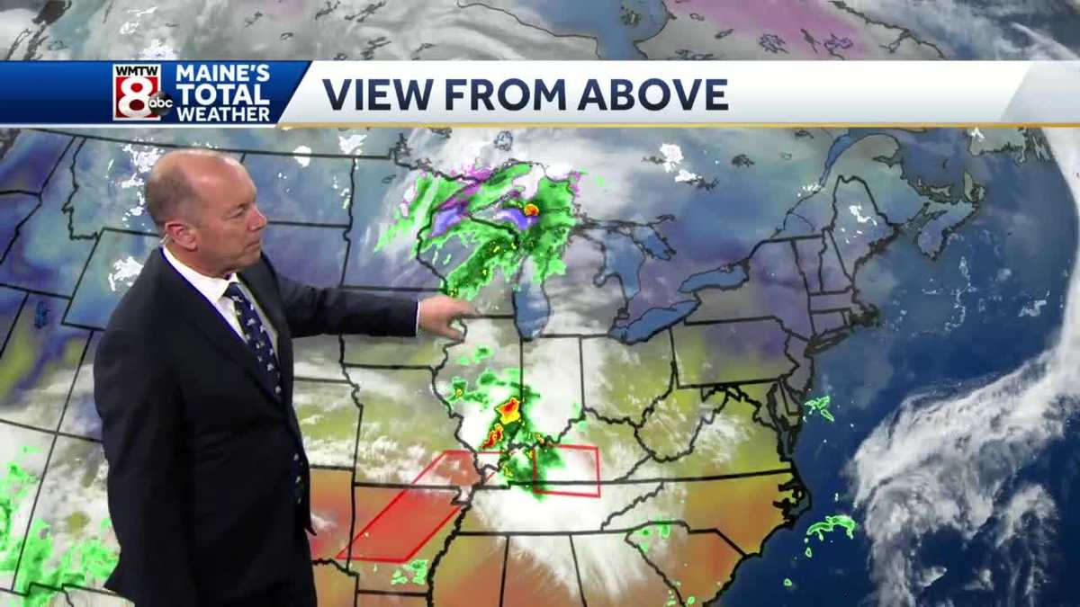Clouds return ahead of a Friday Rain Storm