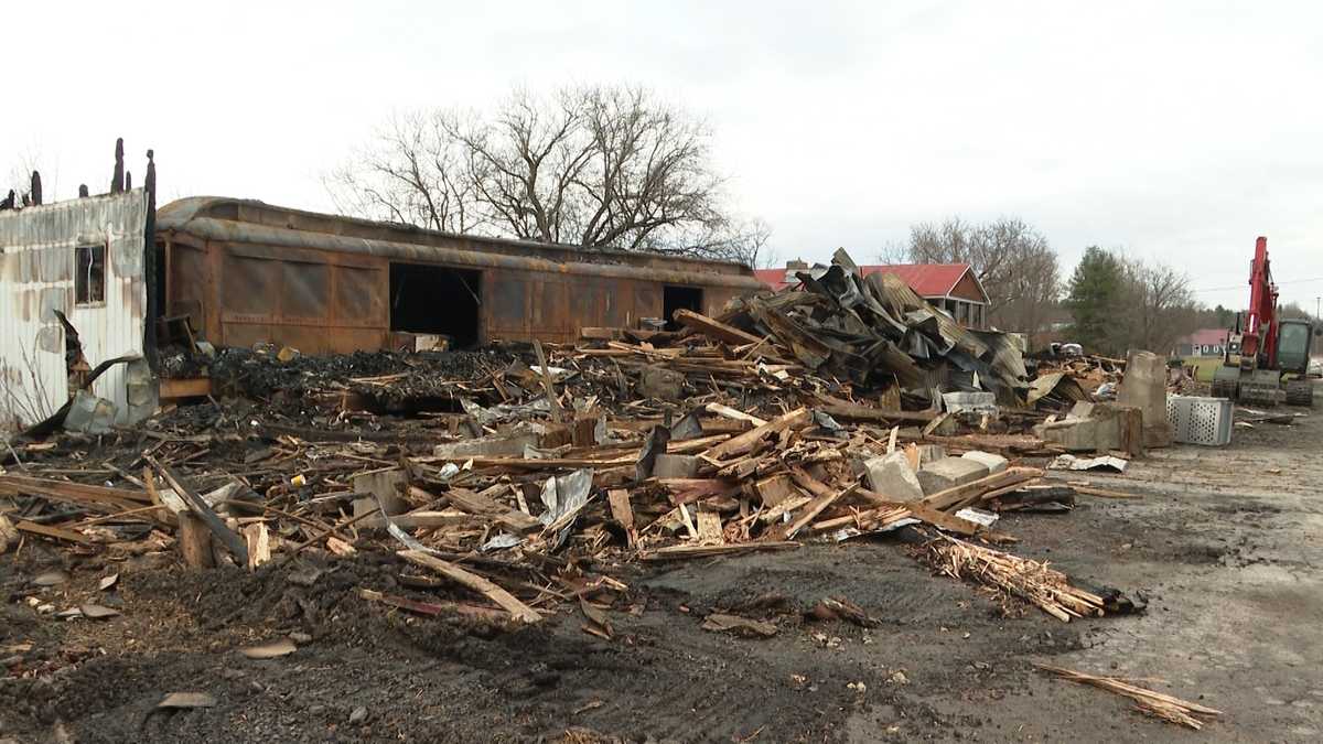 Moira business destroyed by fire