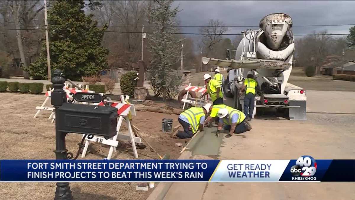 Fort Smith crews prepare for potential severe weather & flash flooding