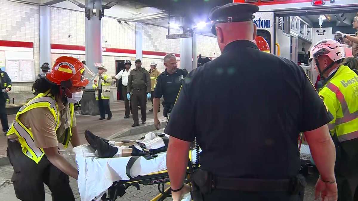 Man rescued from tracks of MBTA Red Line station
