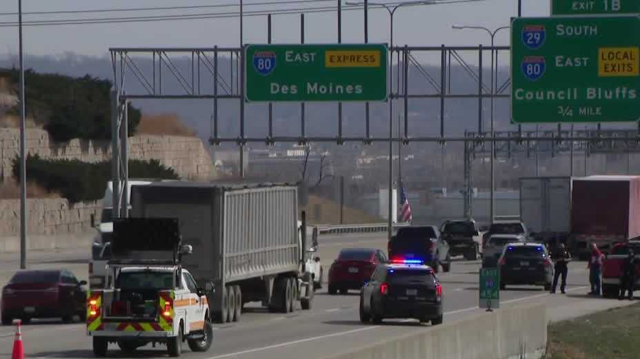 Omaha crash critically injures pedestrian on I-80