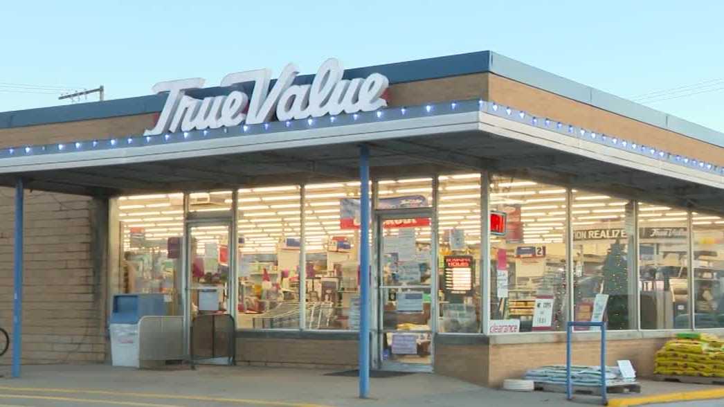 Historic Indianola hardware store to shut its doors after generations