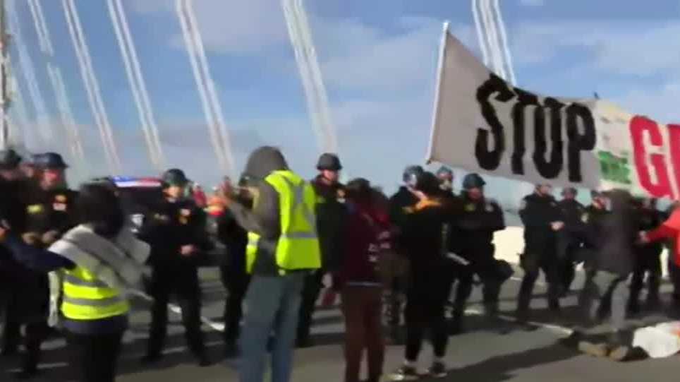 San Francisco prosecutors begin charging Bay Bridge protesters