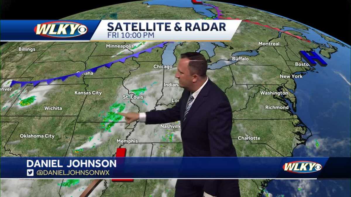Labor Day weekend brings scattered shower chances Labor Day weekend brings scattered shower chances