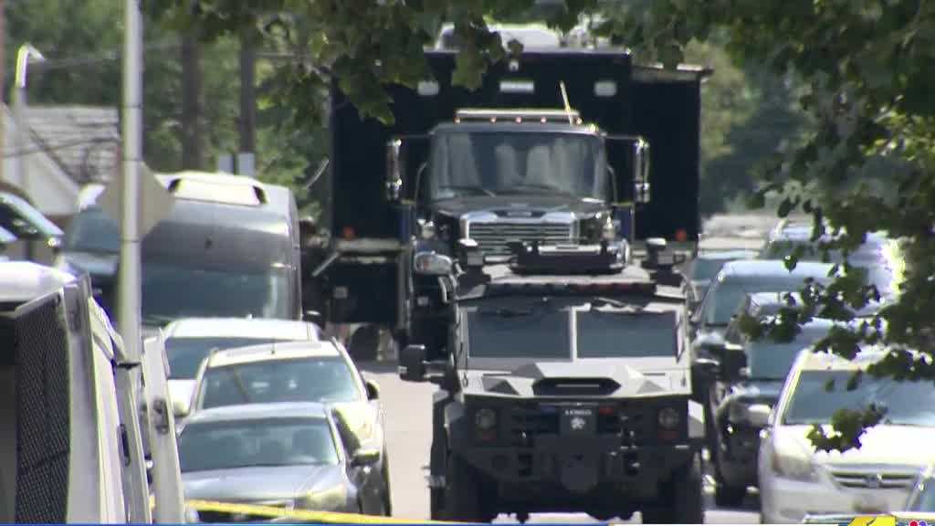 Police: SWAT called to house in which possible suspect fled