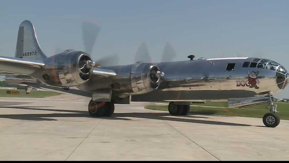 Historic B-29 from World War II flies into KC area