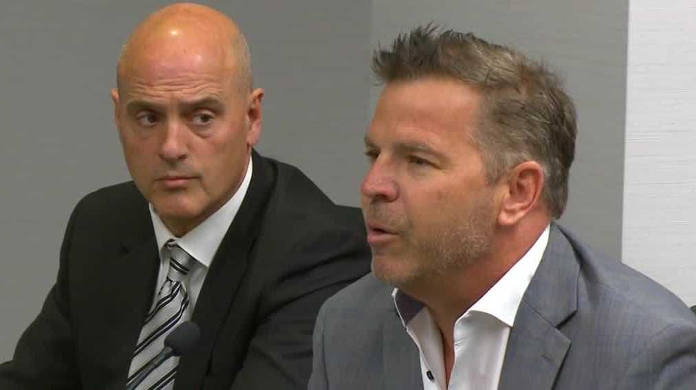 2 Des Moines bar owners sentenced in harassment case