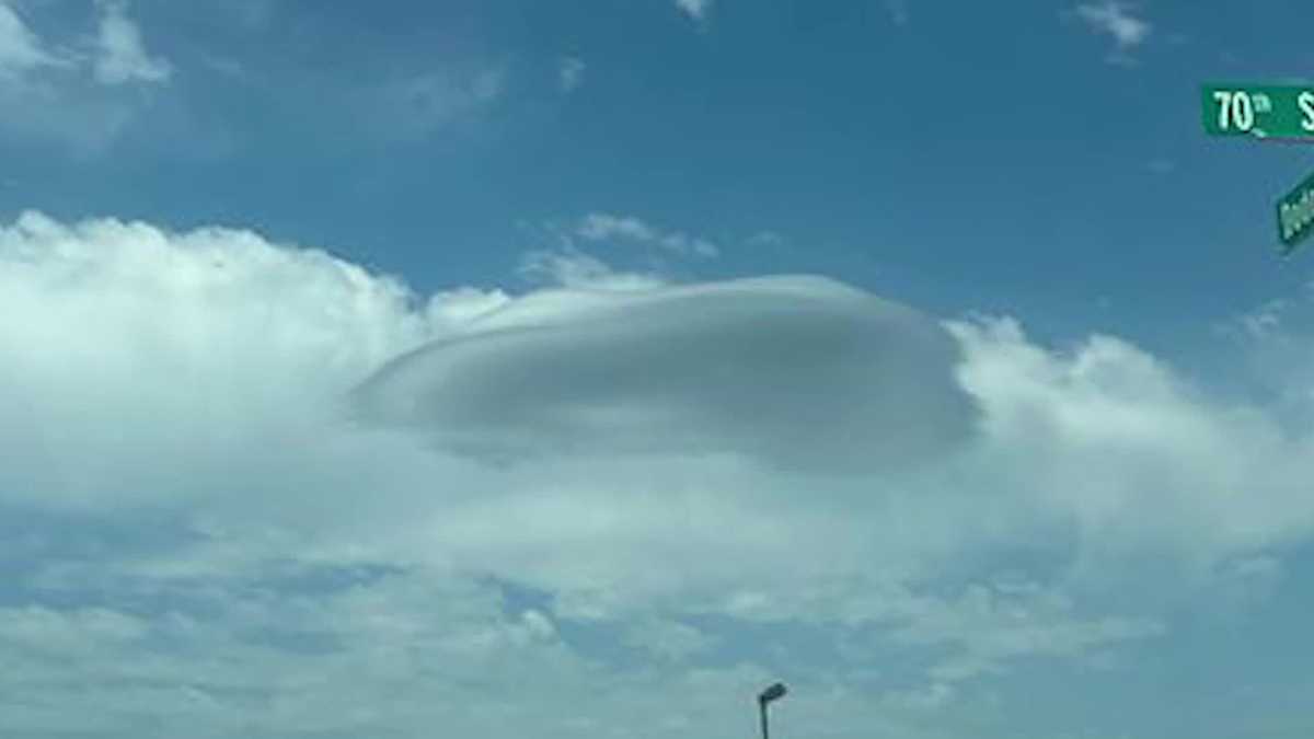 Omaha rare clouds seen Wednesday