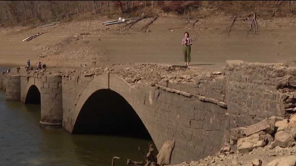 Drought reveals remnants of historic bridge in Pennsylvania
