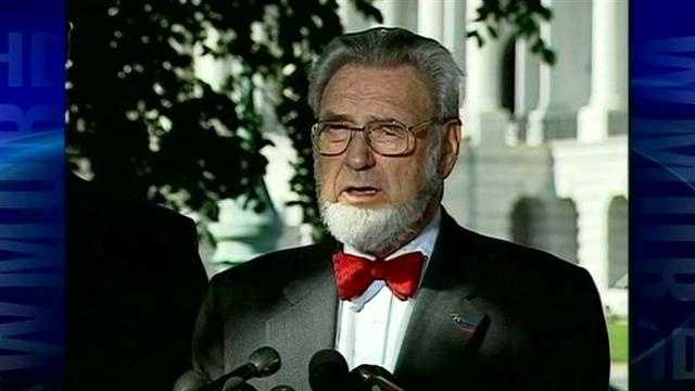 Former surgeon general Koop dies in NH