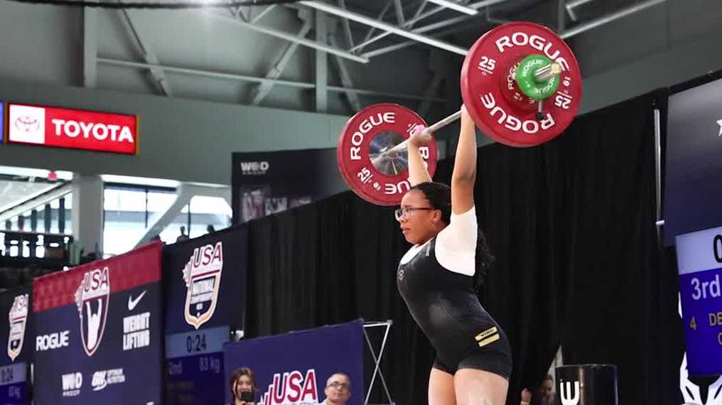 Girl wins youth National Weightlifting Championship twice