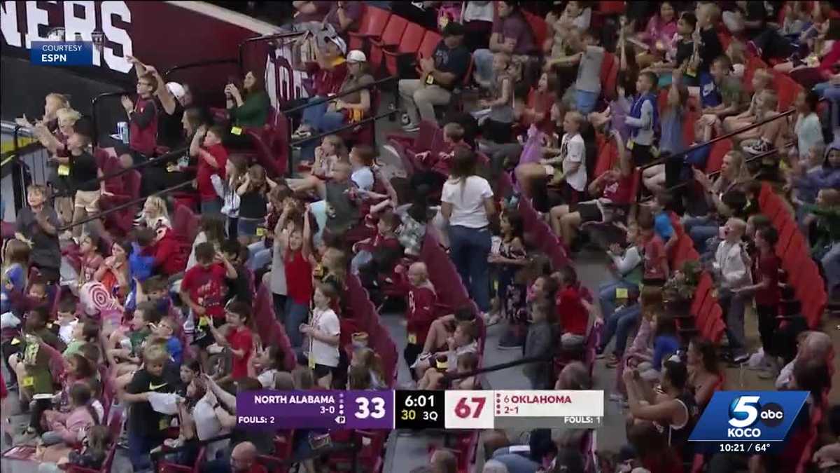 Young OU fans go wild after 'free throw heard round the world'