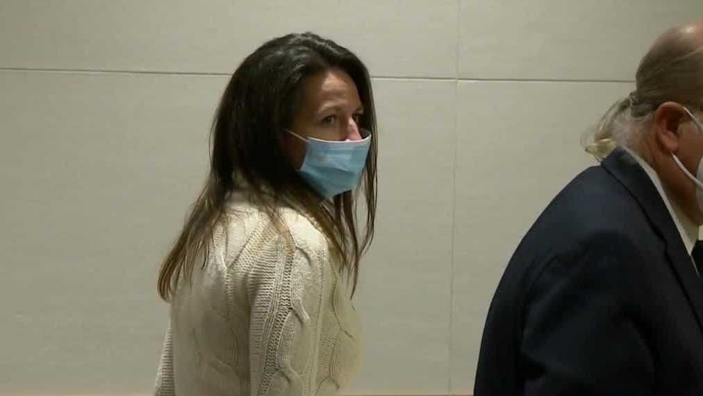Webster woman charged with arson asks to be allowed to see children