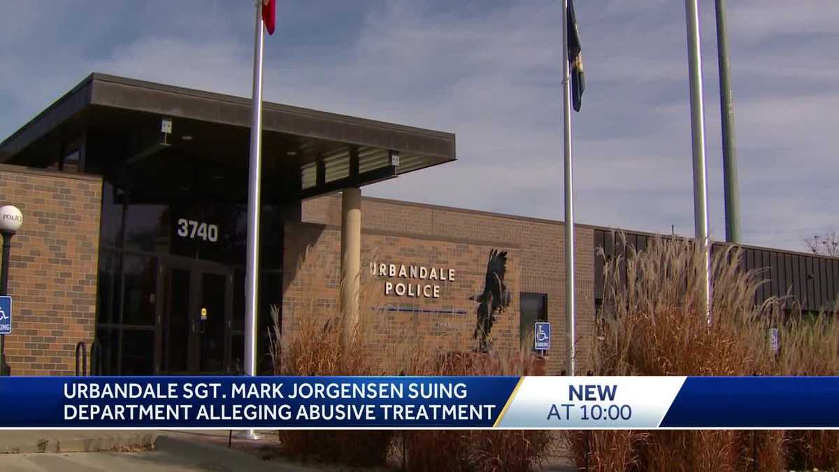 Urbandale police officer sues department, alleging abusive treatment Urbandale police officer sues department, alleging abusive treatment