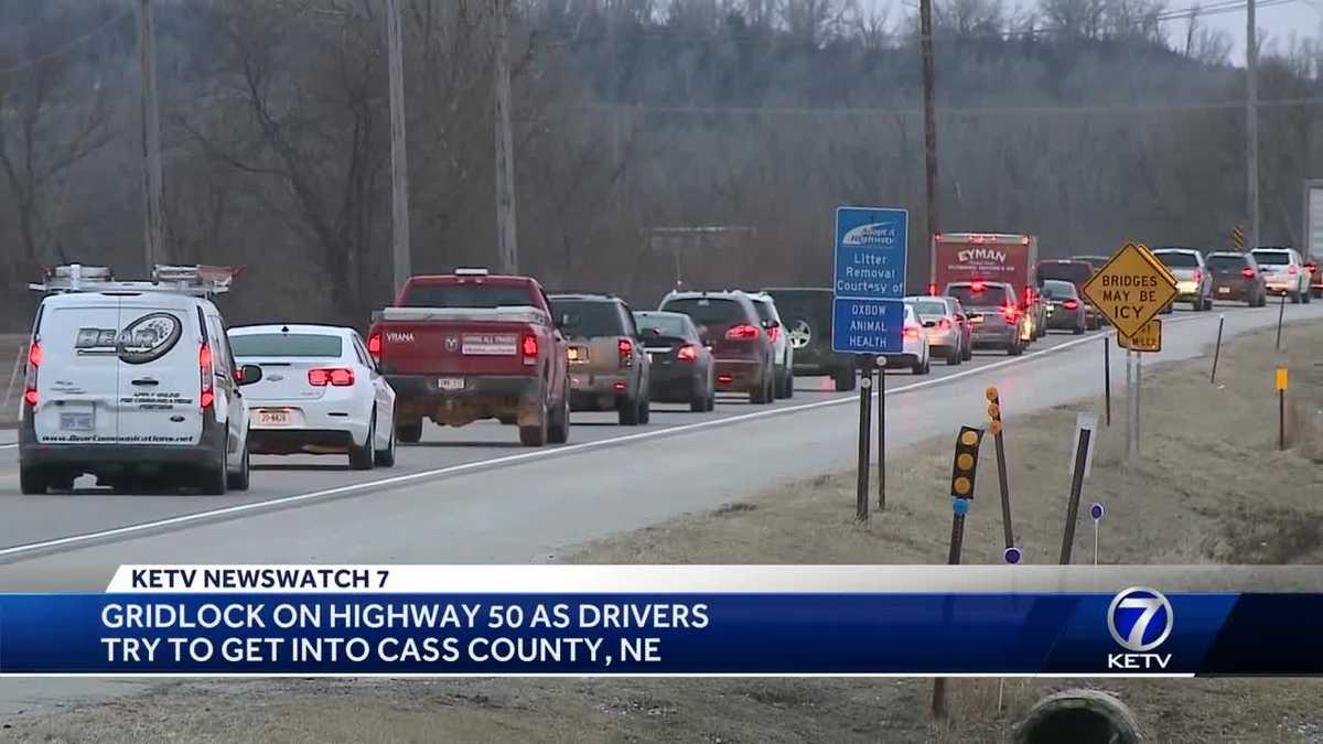 With major roadways closed due to flooding, drivers see heavy traffic ...