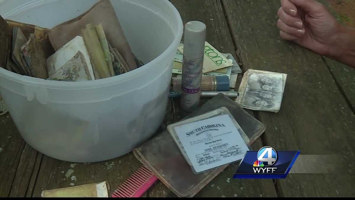 Purse recovered and returned to owner 25 years after it was lost