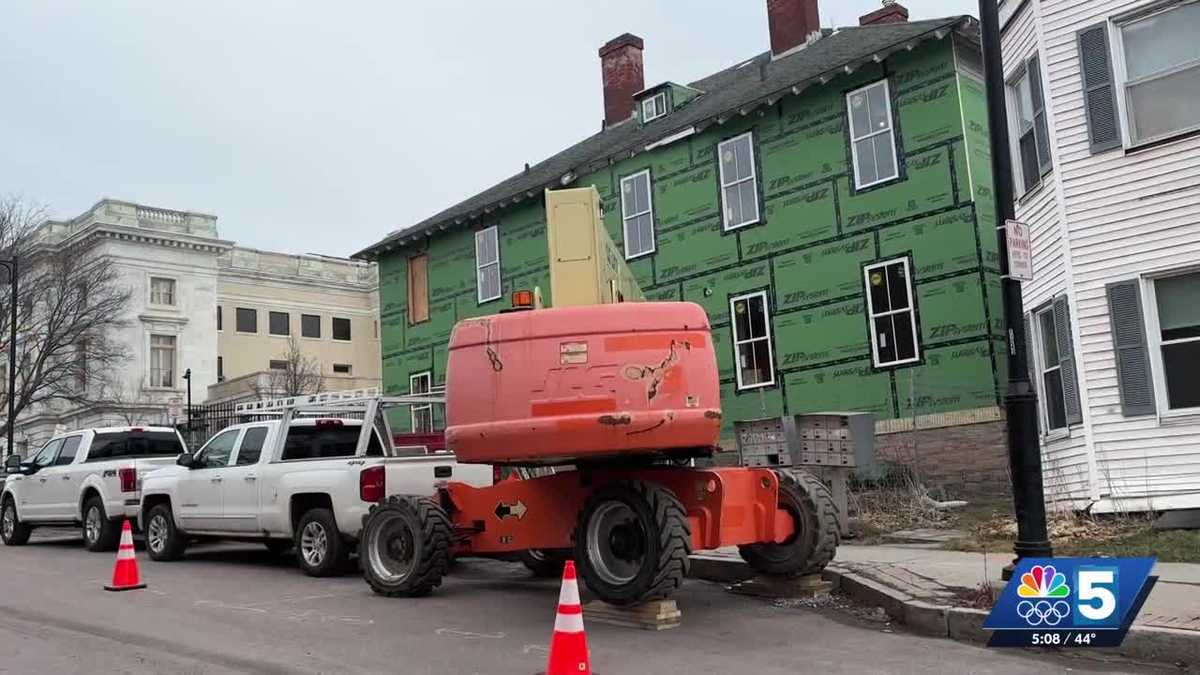 Mayor Emma Mulvaney-Stanak announces plans to expand housing