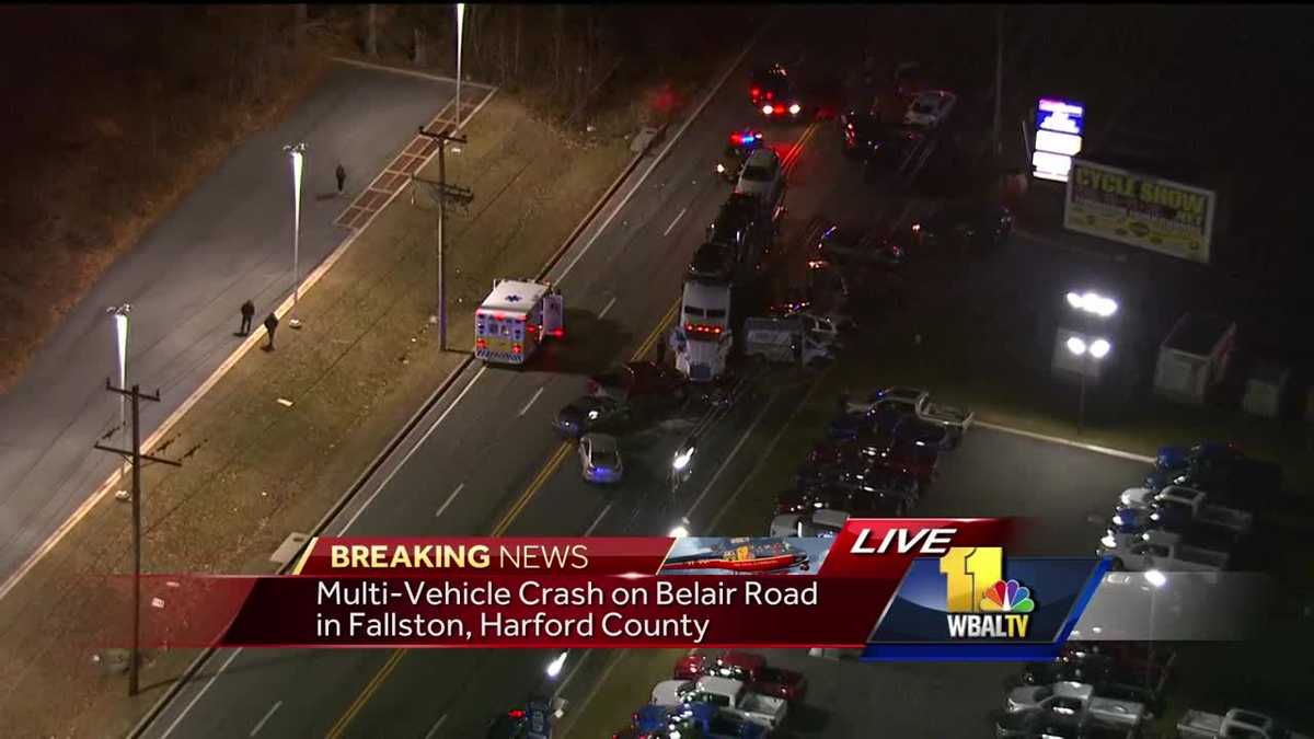 Video: Car transporter involved in multivehicle crash