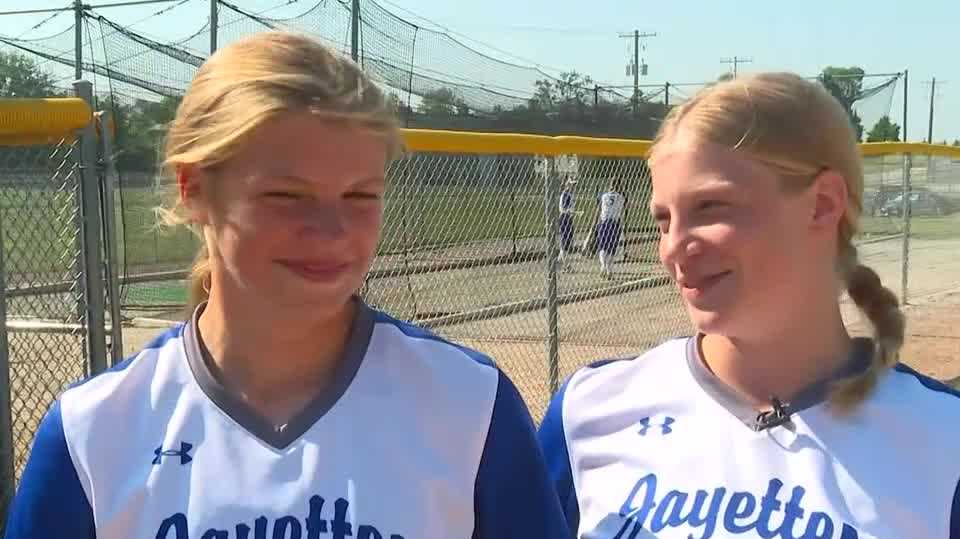 'Softball sisters': Perry team is stacked with 4 sets of siblings