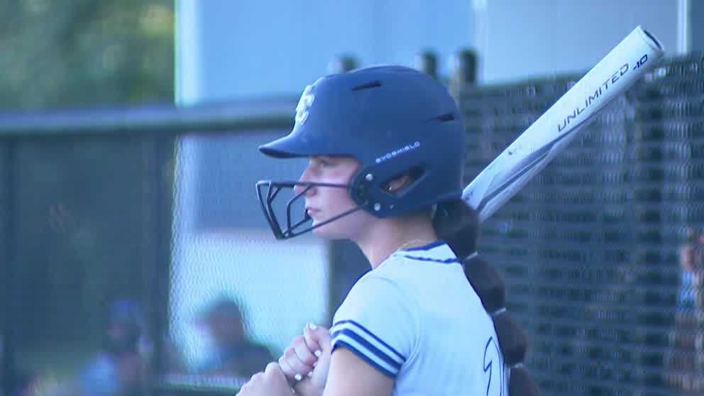 Aubree Davis finds her fit at Lewis Central