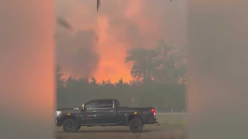 Georgia wildfire destroys 80-plus structures, forces evacuations - WJCL