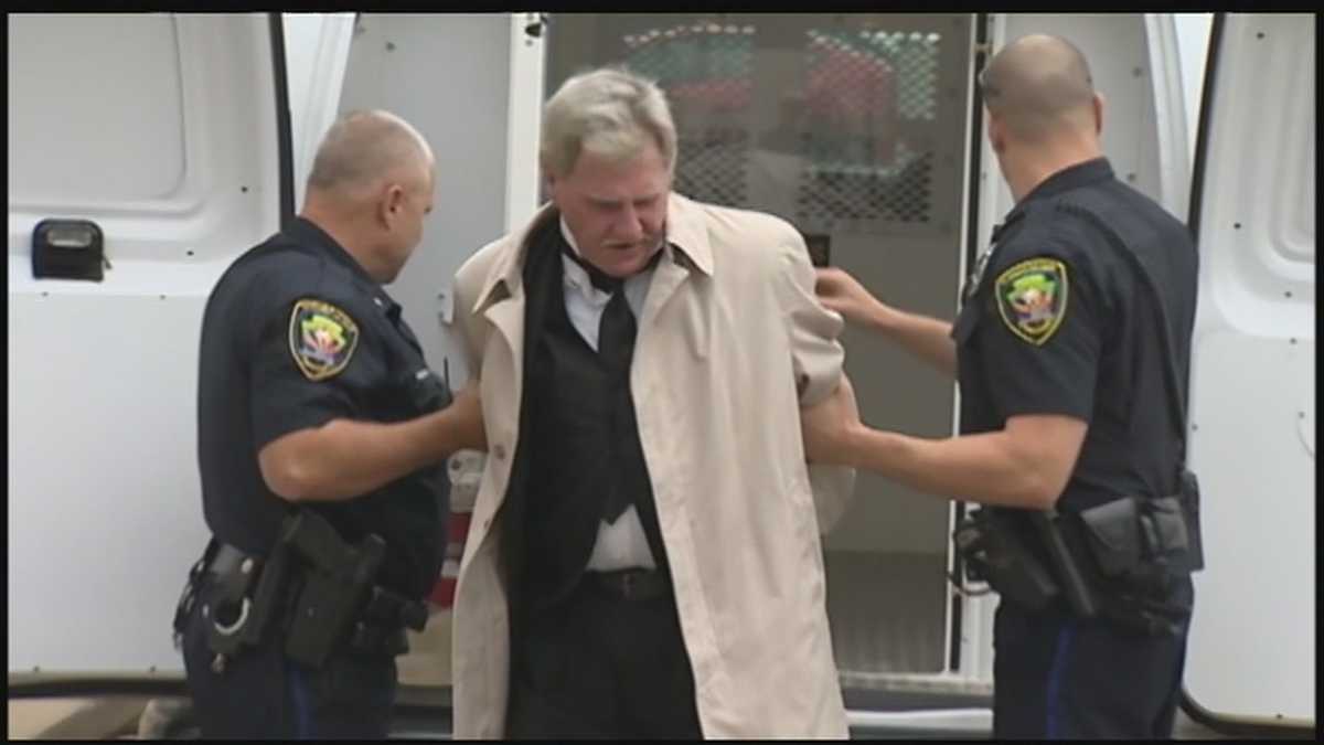 Man claiming to be country singer arrested in incident that locked down ...