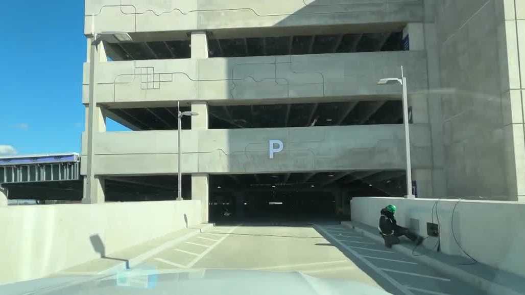 Pittsburgh International Airport parking options for new terminal