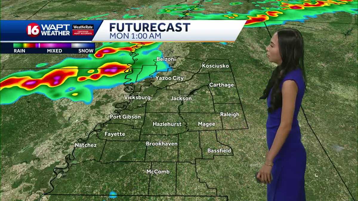 Strong to severe storms early Monday morning