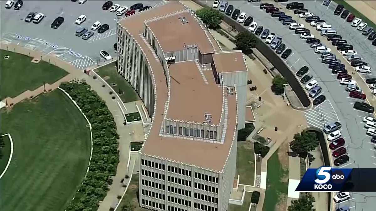 Oklahoma superintendent ordered to hand over records by lawmakers