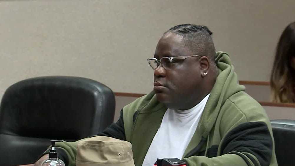 Shively man agrees to plea deal in death of his son