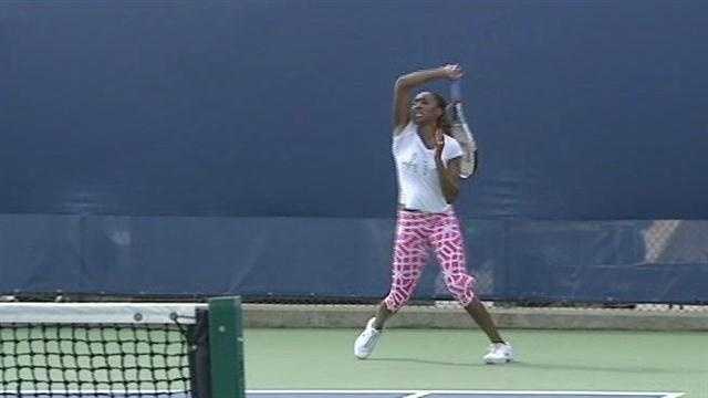 Top players headline tennis matches