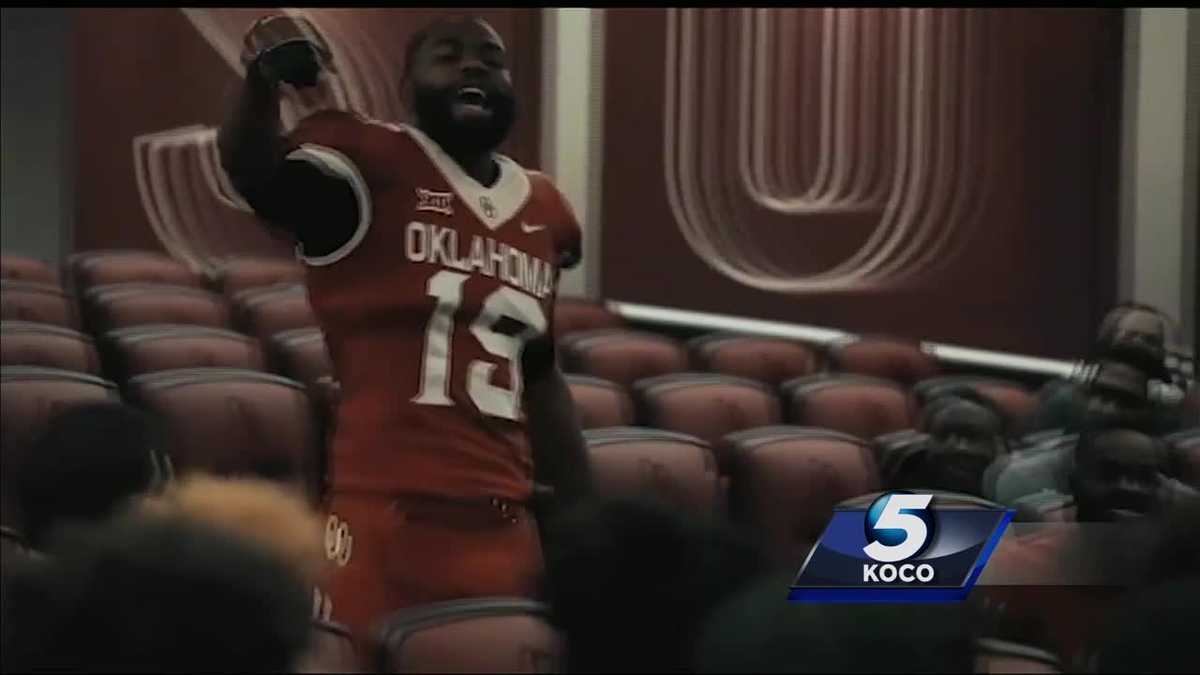 Sooners unveil all-crimson uniforms for Iowa State game