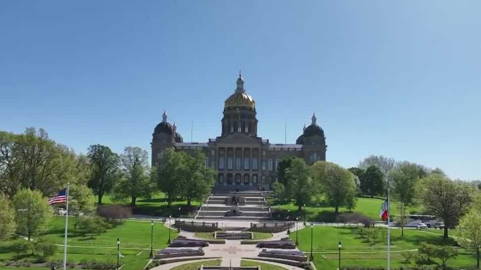 Federal judge upholds block on Iowa immigration law