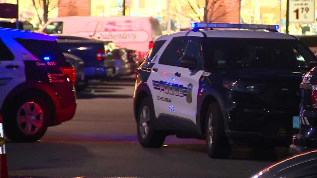 Road rage stabbing at Market Basket parking lot, police say