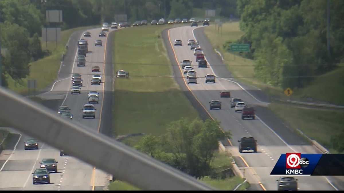 KDOT presents Overland Park officials with proposed plan for toll lanes ...