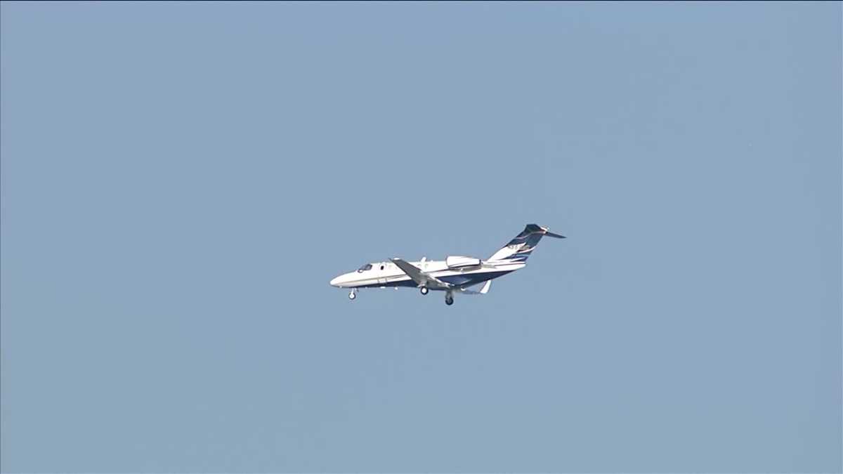 VIDEO: Jet makes emergency landing after losing part of wing