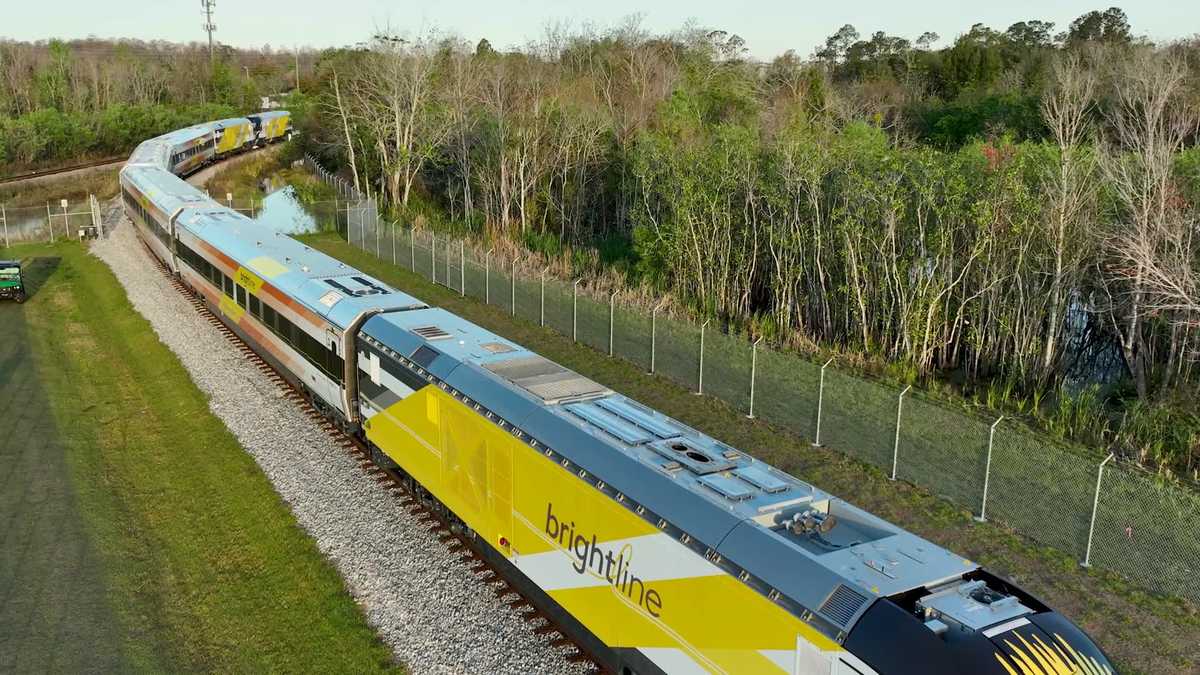 Last Brightline train arrives in Orlando