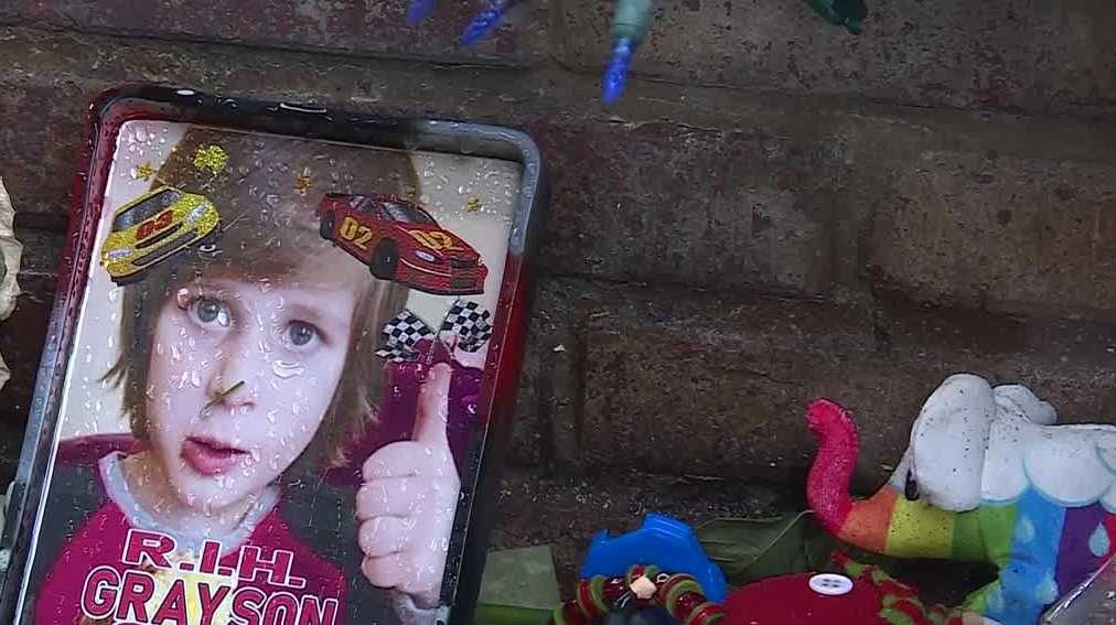 Memorial balloon release held in downtown KC for Grayson O'Connor