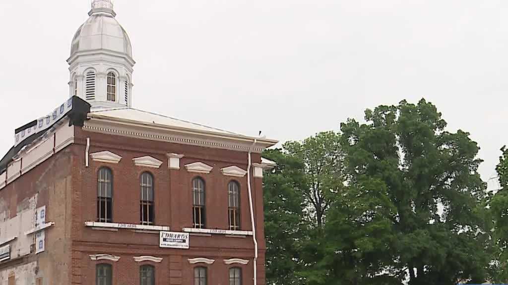 Oldham County courthouse making final move to new home