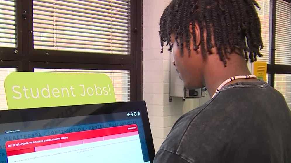 Tuscaloosa County students can now look for jobs on kiosks in their ...