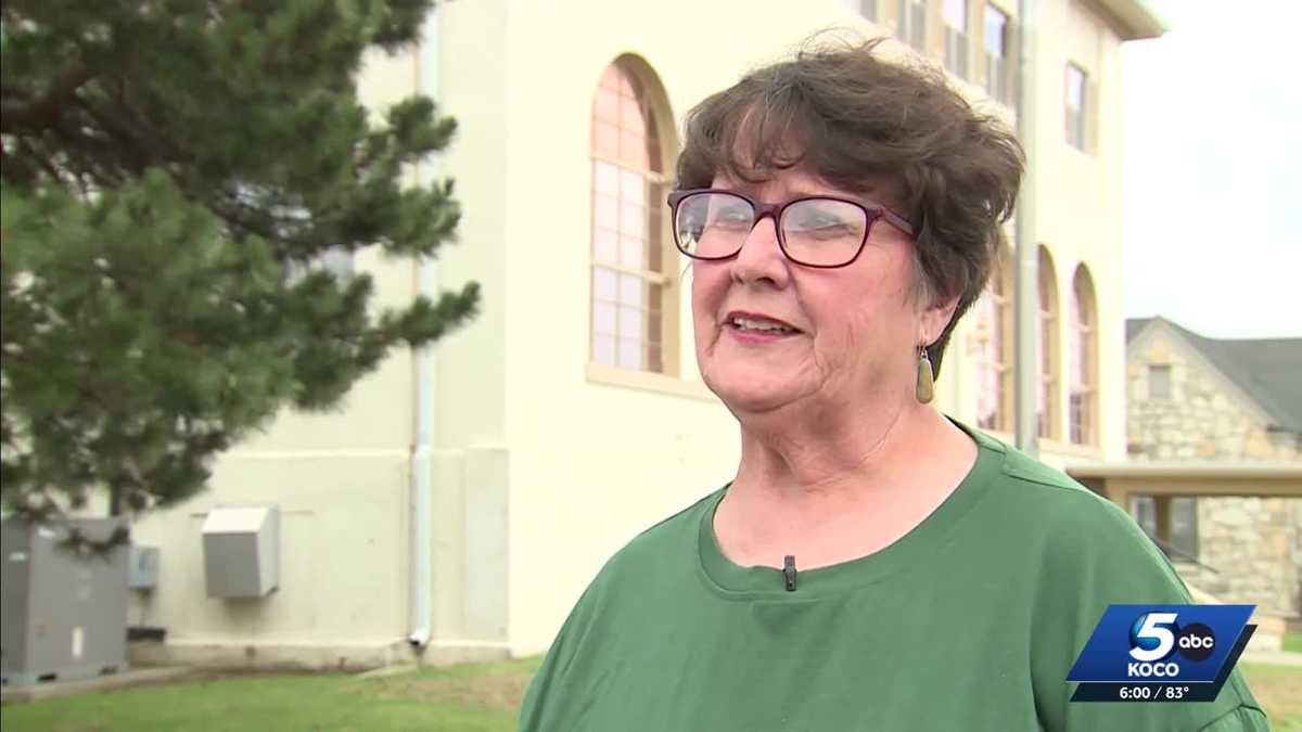 Former teacher leads effort to help families of 4 killed in crash