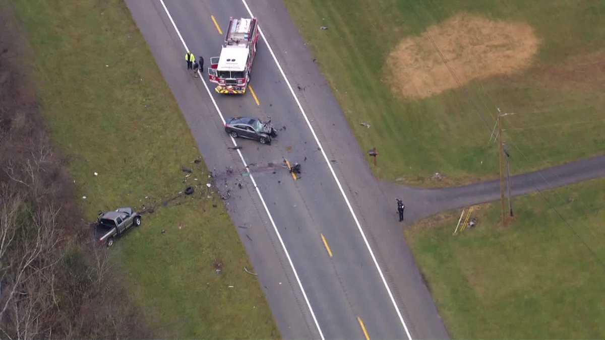2 people killed in head-on collision in eastern Jefferson County