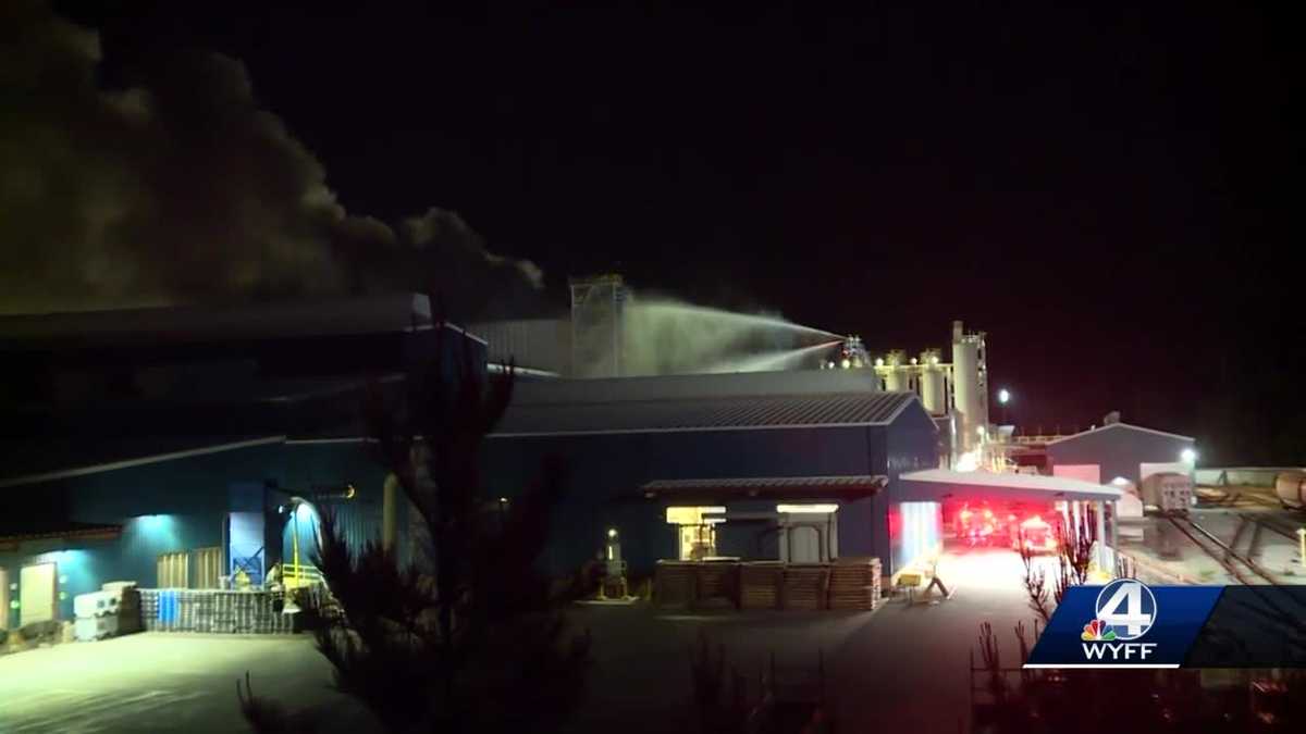 Zinc plant fire, explosions cause major concern for air quality in area