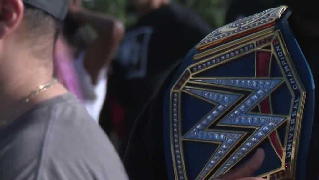 WWE's Monday Night Raw excites Sacramento fans
